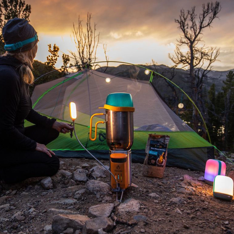 BioLite CampStove 2+ Camping-Kocher mit integriertem Akku und USB-Port ...